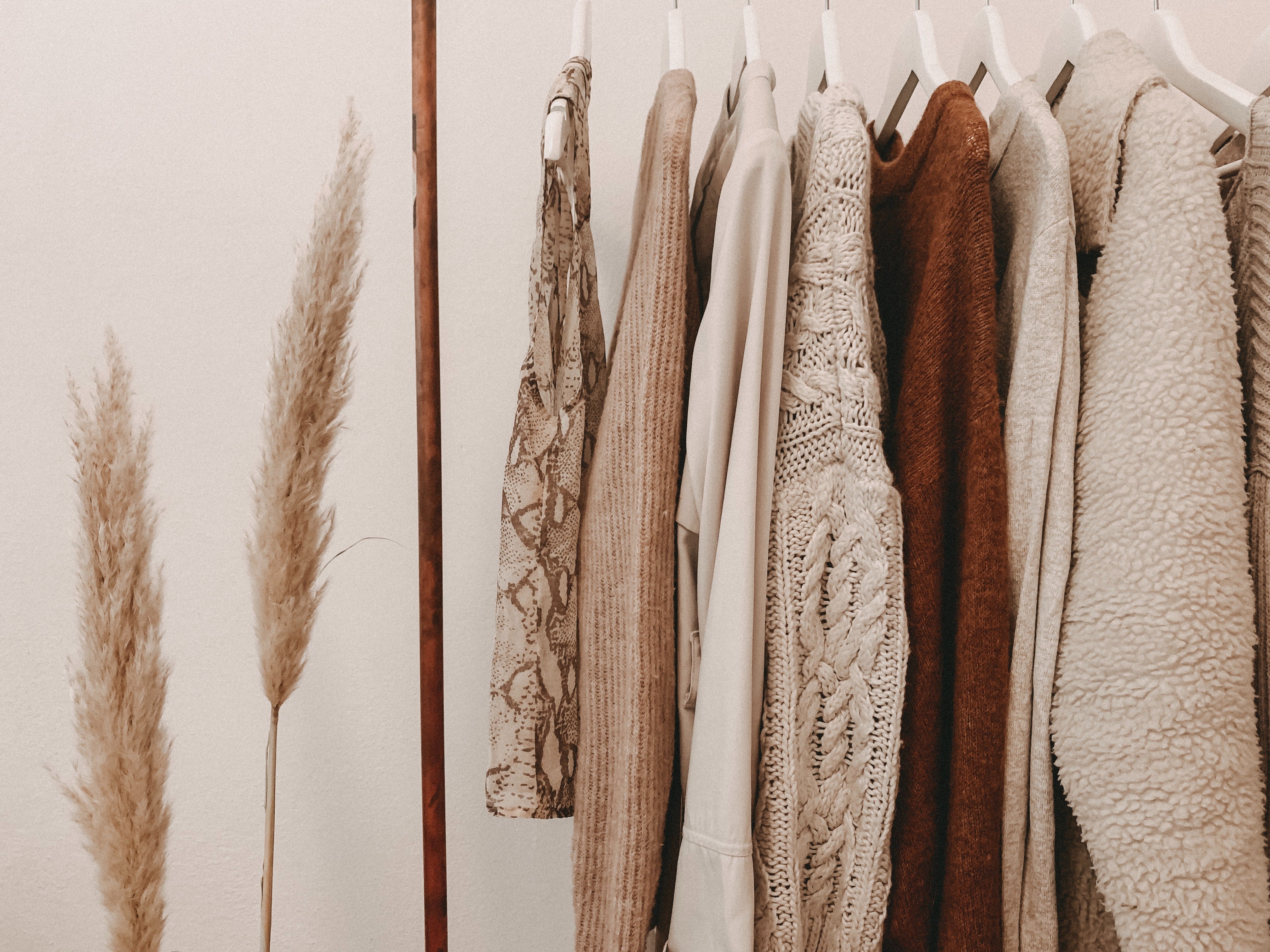 Mix and Match Outfit Agar Tampil Beda – hamlin.id